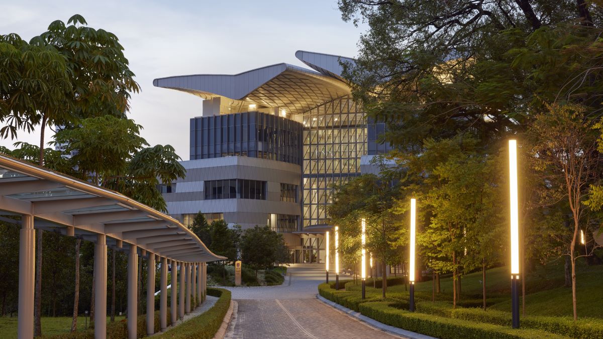 The Earthshot Prize Joins Forces with Asia School of Business to ...